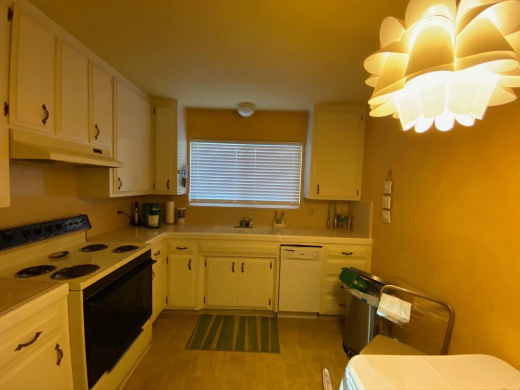 Essential Home Staging Props for An Easy Update for Every Space- Easy ...